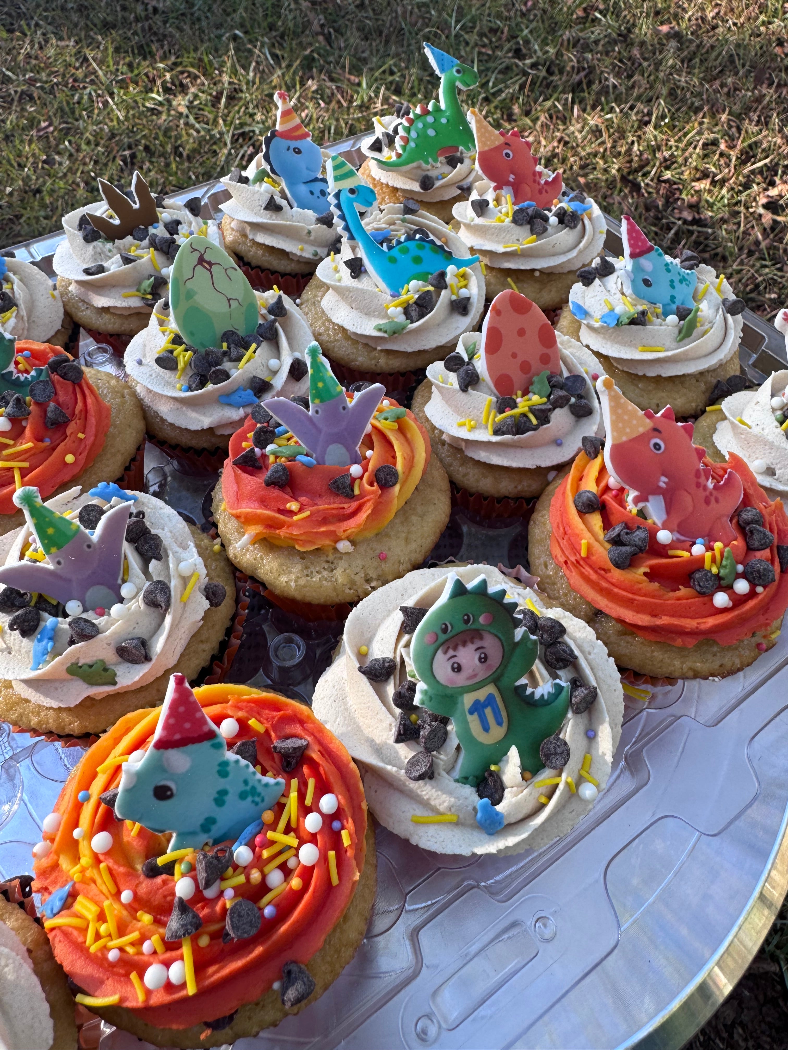 Custom Cupcakes – Hayward Hens Homestead & Bakery